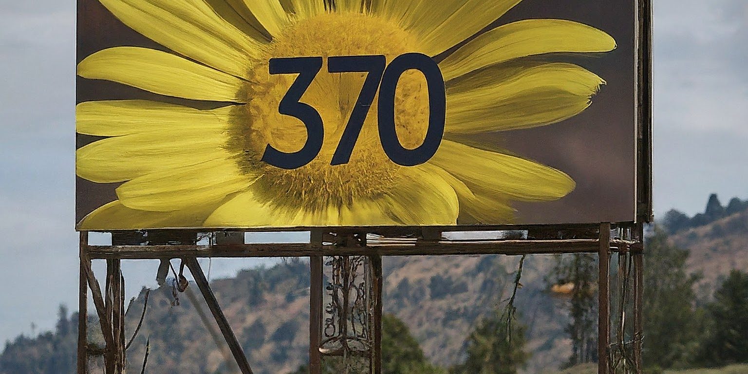 370 Area Code: Connecting Lithuania to the World – pixelsseo Company